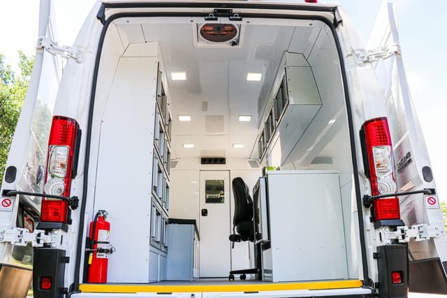 7 Ways That Mobile Medical Vans Break Down Healthcare Barriers